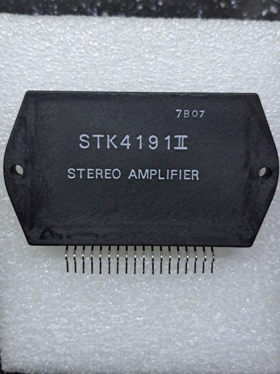 Купити Мікросхема STK4191-II (МС1825) МС1825 в інтернет магазині VinMicro